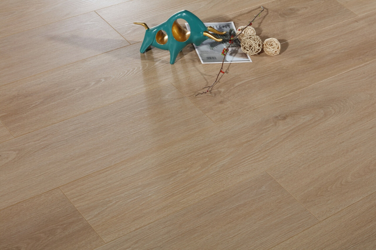 12mm 1.897sqm Natural Oak Standard Laminate Flooring 155 – Aplus Materials